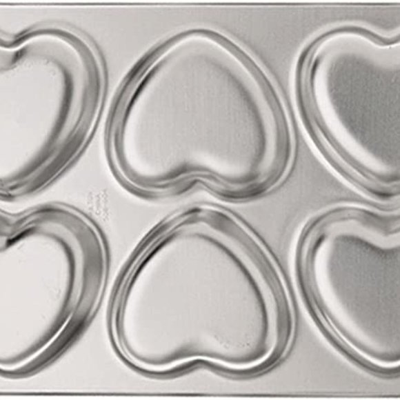 Wilton | Kitchen | Wilton 6cavity Mini Heart Pan | Poshmark